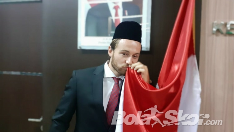 Resmi Jadi WNI, Marc Klok Tunggu Panggilan Timnas Indonesia - BolaSkor Resmi Jadi WNI, Marc Klok Tunggu Panggilan Timnas Indonesia - BolaSkor