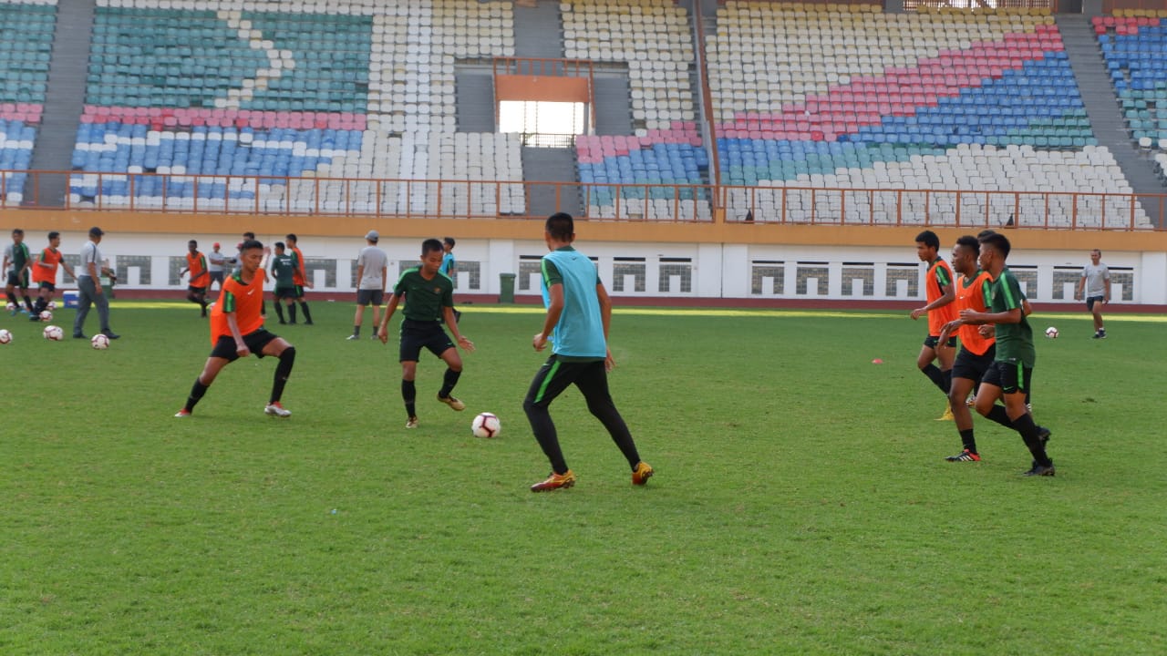 Fakhri Husaini Sudah Memiliki Kriteria Pemain untuk Timnas Indonesia U ... Fakhri Husaini Sudah Memiliki Kriteria Pemain untuk Timnas Indonesia U ...