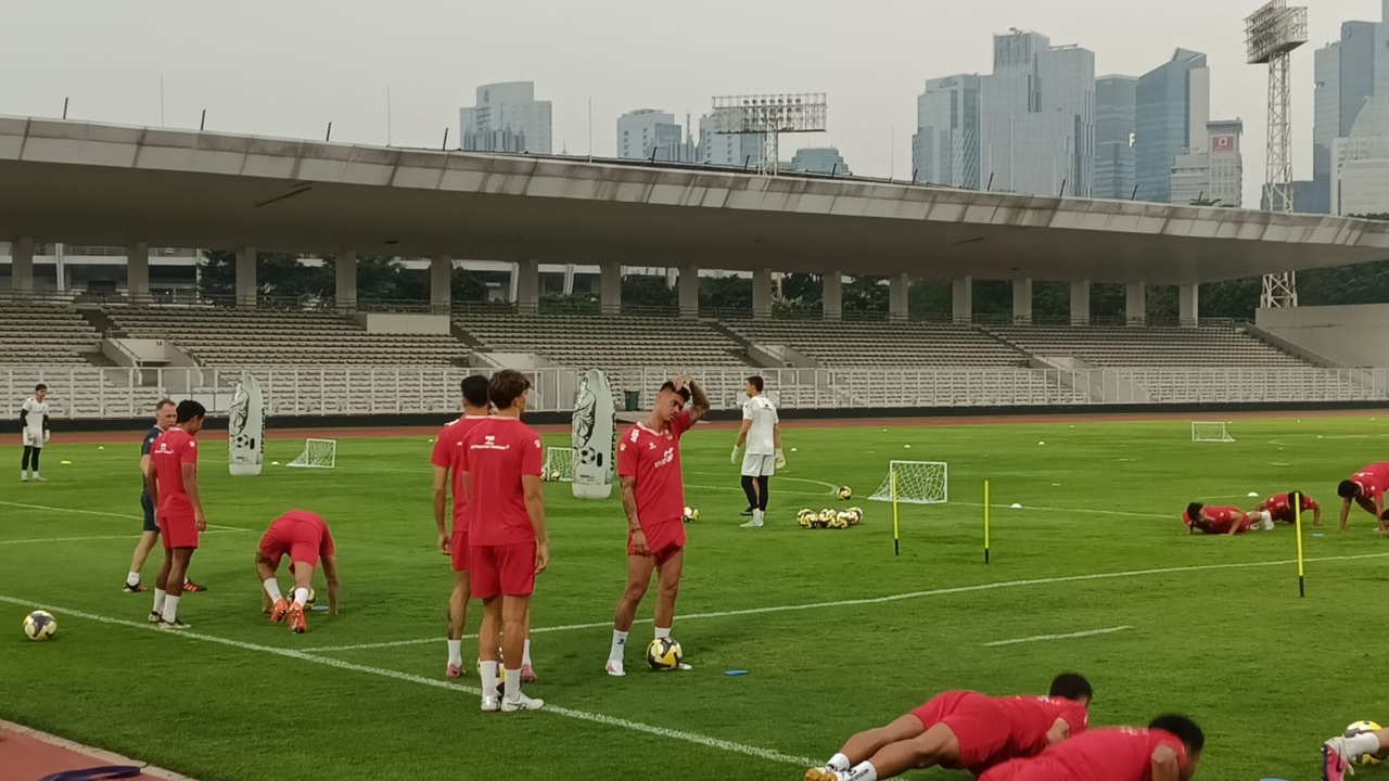 Mees Hilgers Terlihat Ikut Latihan Timnas Indonesia Meski Tak Masuk ...