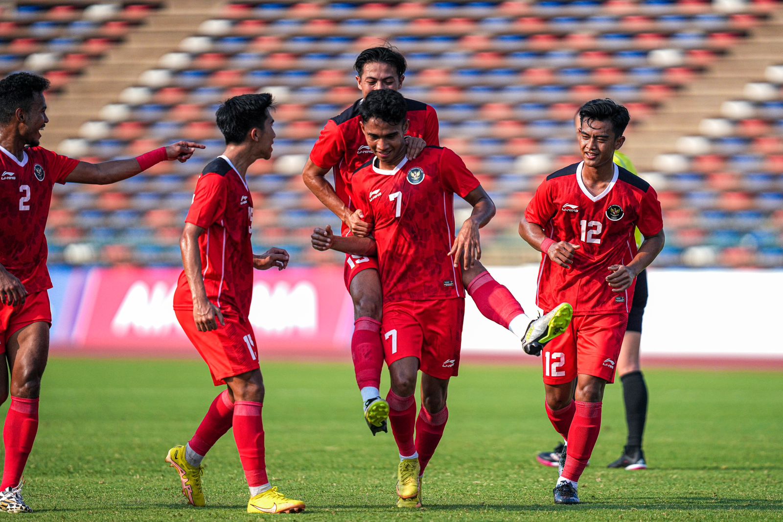Galeri Foto: Timnas Indonesia U-22 Bantai Myanmar 5-0 - BolaSkor Galeri Foto: Timnas Indonesia U-22 Bantai Myanmar 5-0 - BolaSkor