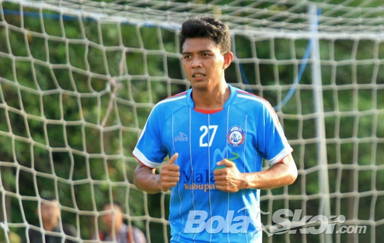 Respons Striker Arema FC Dedik Setiawan soal Peluang ke Malaysia - BolaSkor Respons Striker Arema FC Dedik Setiawan soal Peluang ke Malaysia - BolaSkor