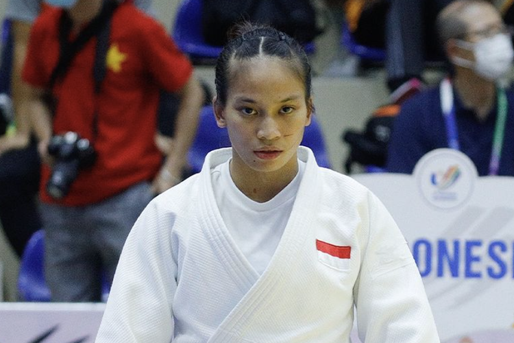 Judoka Maryam March Maharani Jadi Pembawa Bendera Merah Putih di ... Judoka Maryam March Maharani Jadi Pembawa Bendera Merah Putih di ...