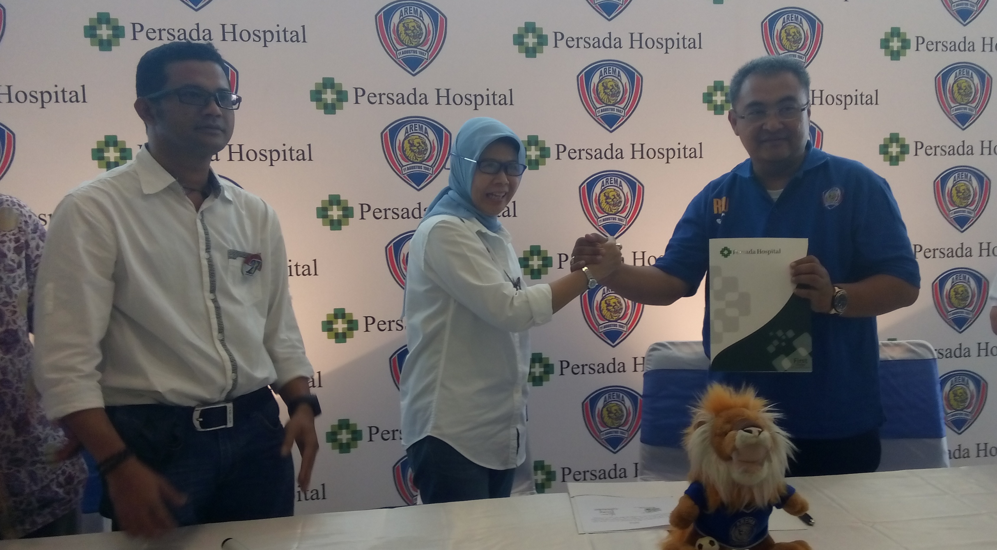 Arema Cronus Gandeng Persada Hospital Atasi Cedera Pemain - bolaskor.com Arema Cronus Gandeng Persada Hospital Atasi Cedera Pemain - bolaskor.com